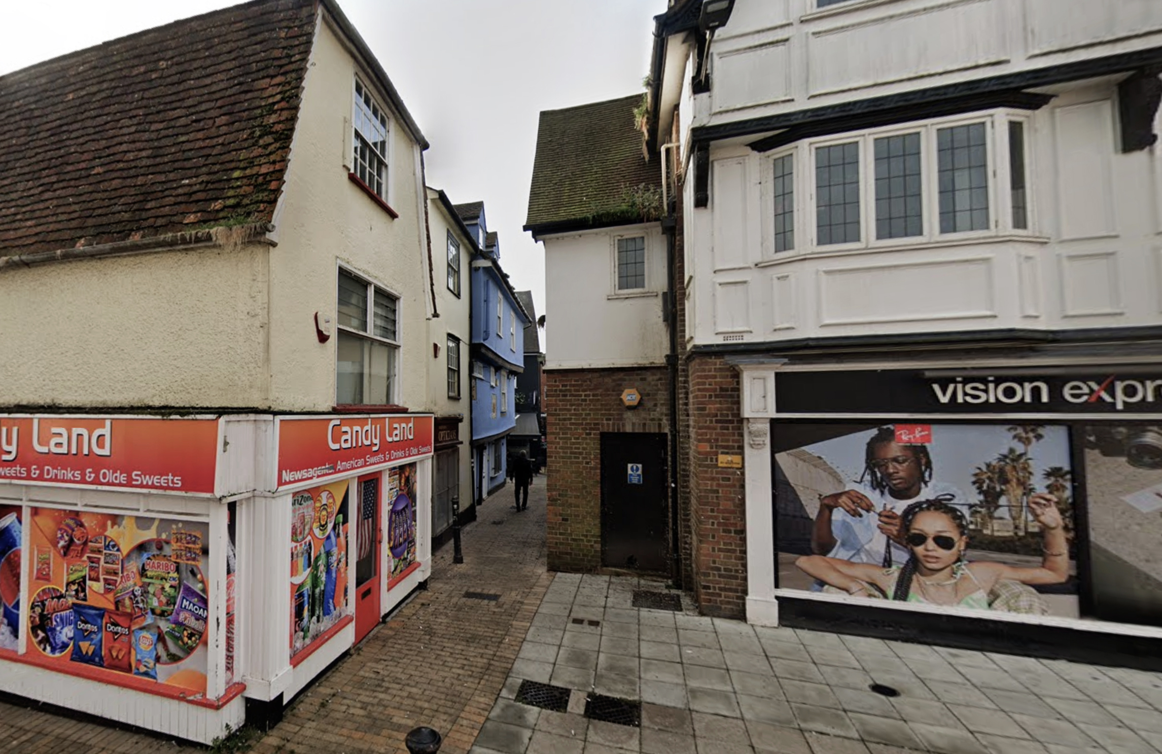 Pig’s Head In The Pottage Pot Gant - ... from a Small City